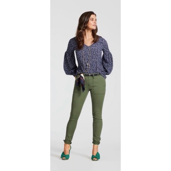 CAbi | Tops | Cabi Te Amo Blue Puff Sleeves Love Print Top S | Poshmark